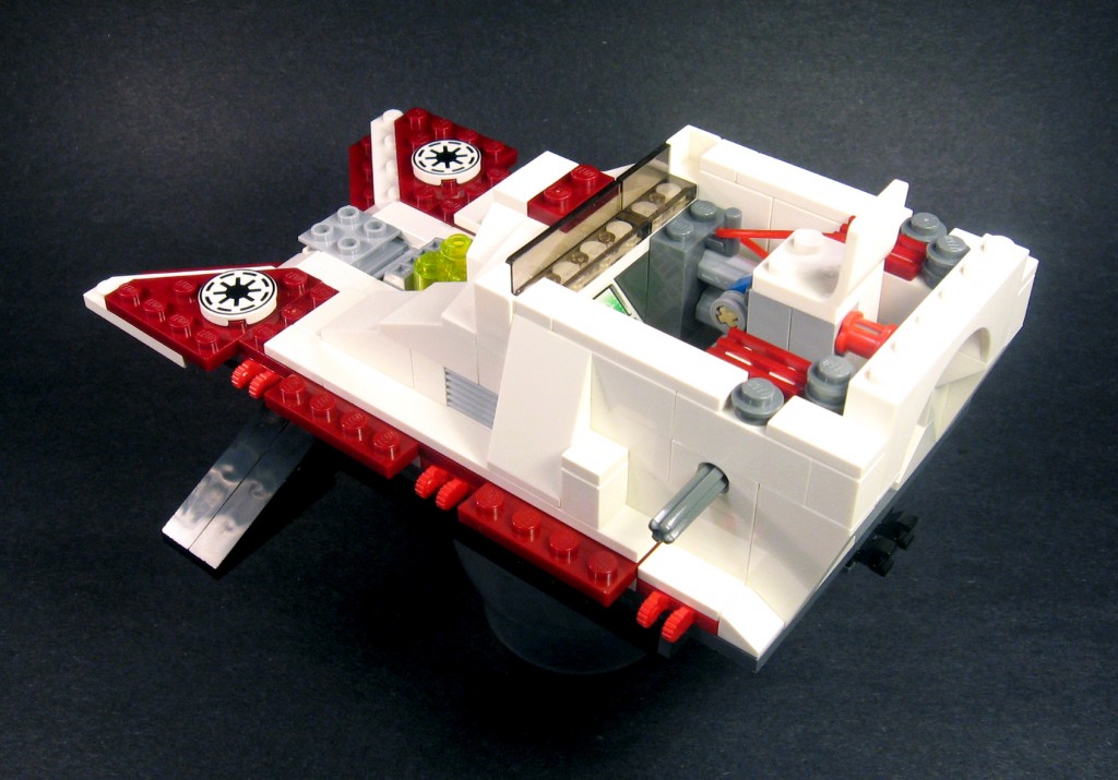 Review: 7679 Republic Fighter Tank - FBTB