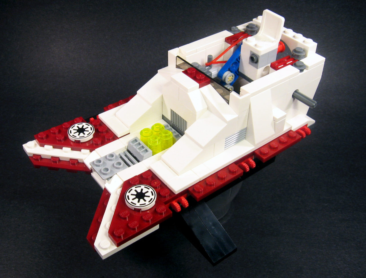 Review: 7679 Republic Fighter Tank - FBTB
