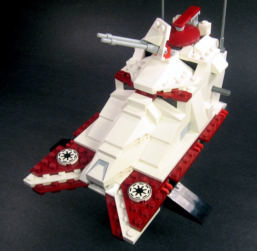 Review: 7679 Republic Fighter Tank - FBTB