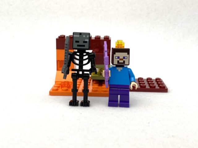 A Year of Polybags 19/260: LEGO Minecraft 30331 The Nether Duel Review ...