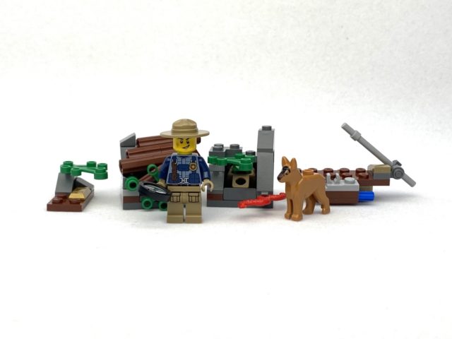 A Year of Polybags 24/260: LEGO City 40302 Become My City Hero Review ...