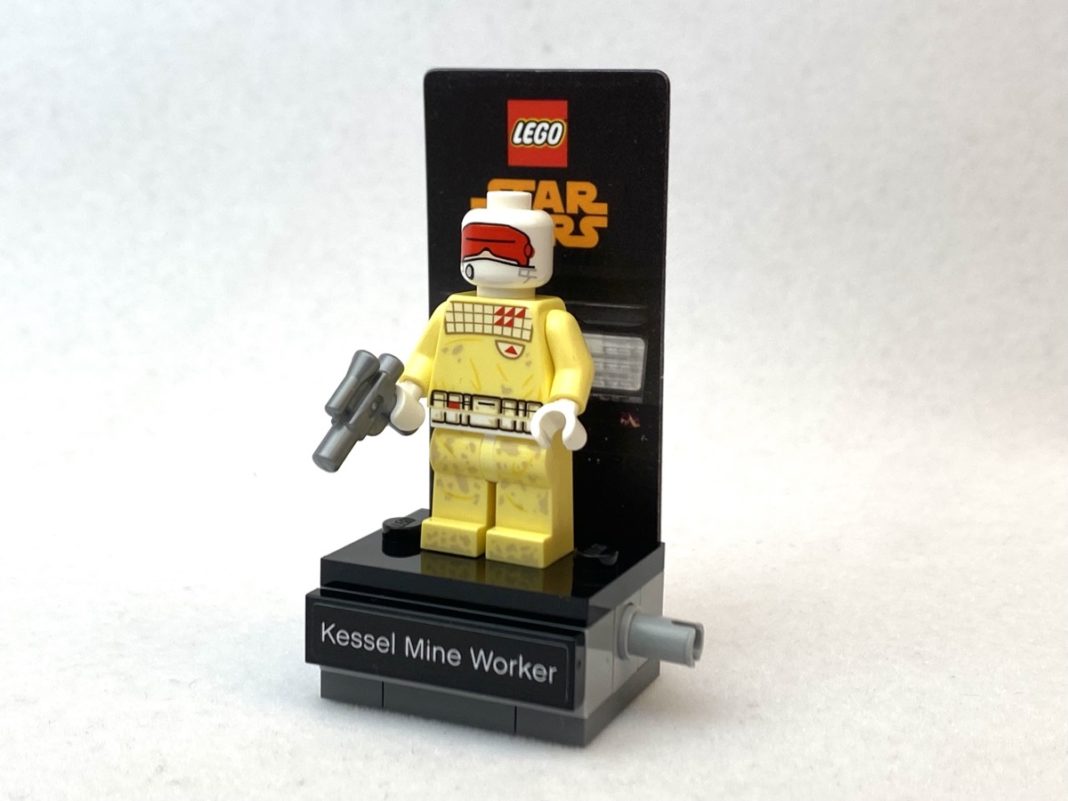 A Year of Polybags 101/260: 40299 Kessel Mine Worker Review - FBTB
