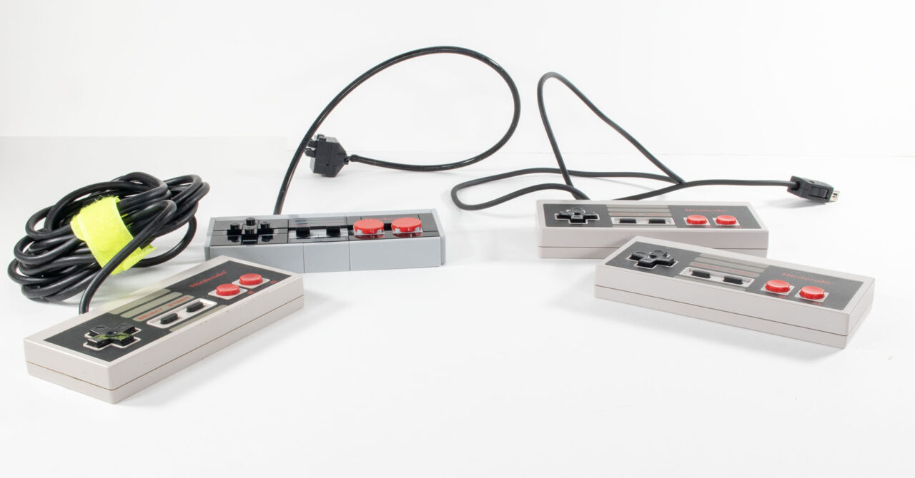 Kind-of-Review: 71374 Nintendo Entertainment System - Now You're ...